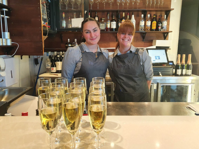 Davertainment - MC, DJ, Compere, and Host Services