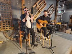 DJ & MC Services Wollongong - Davertainment